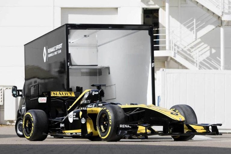 Transportation of Cars: How The Coolest F-1 Cars Are Transported